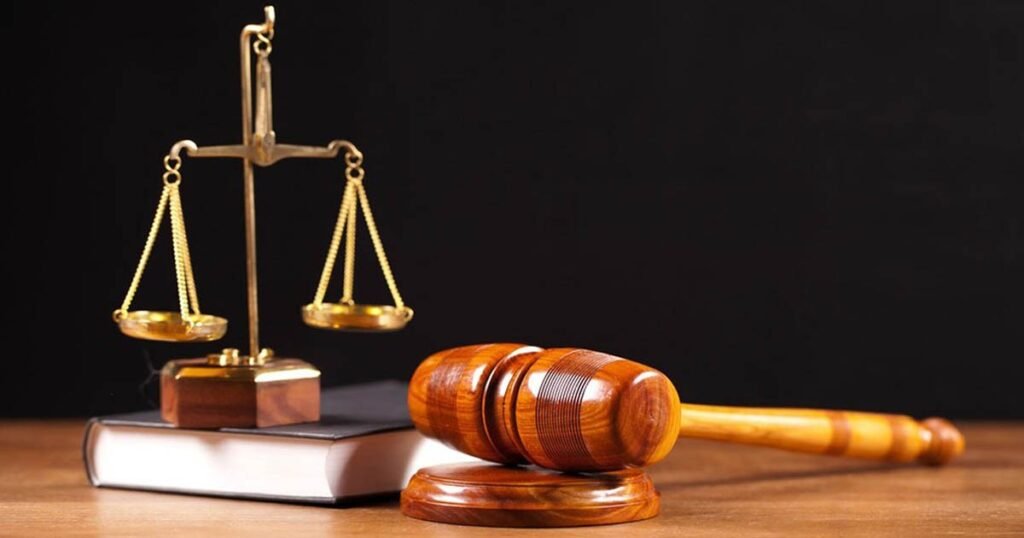 A Teacher in the Court - The Reporters